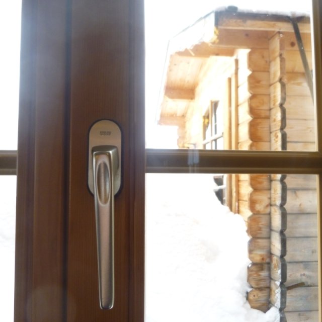 A USM window on the world ..... or at least on the Berner Oberland ...