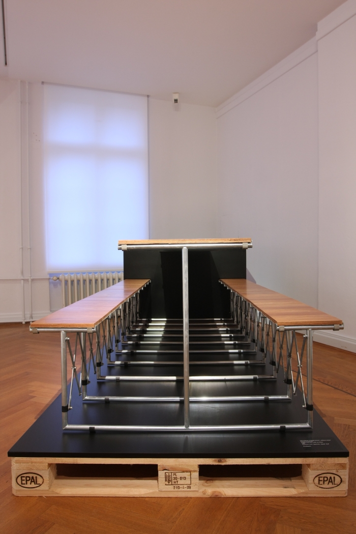 Schrill Bizarr Brachial. Das Neue Deutsche Design der 80er Jahre at the ...