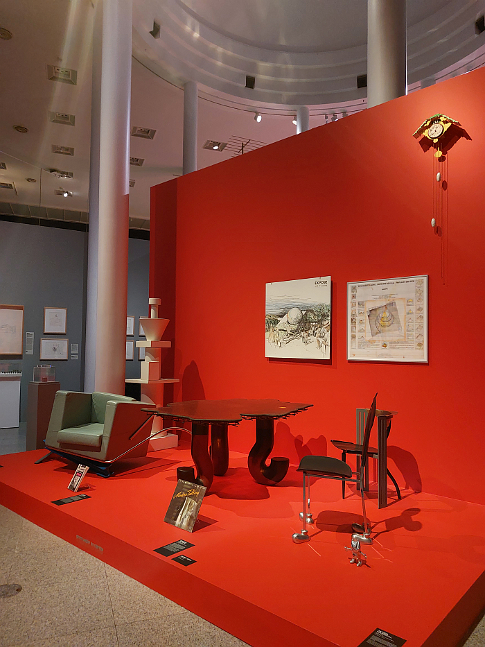 Everything at Once: Postmodernity, 1967–1992 at the Bundeskunsthalle ...