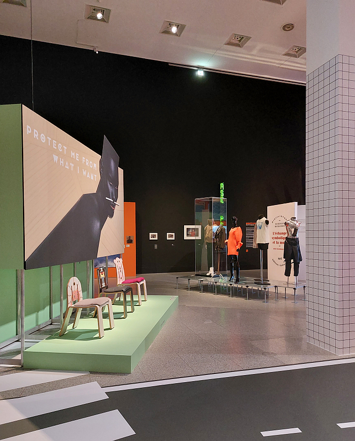 Everything at Once: Postmodernity, 1967–1992 at the Bundeskunsthalle ...