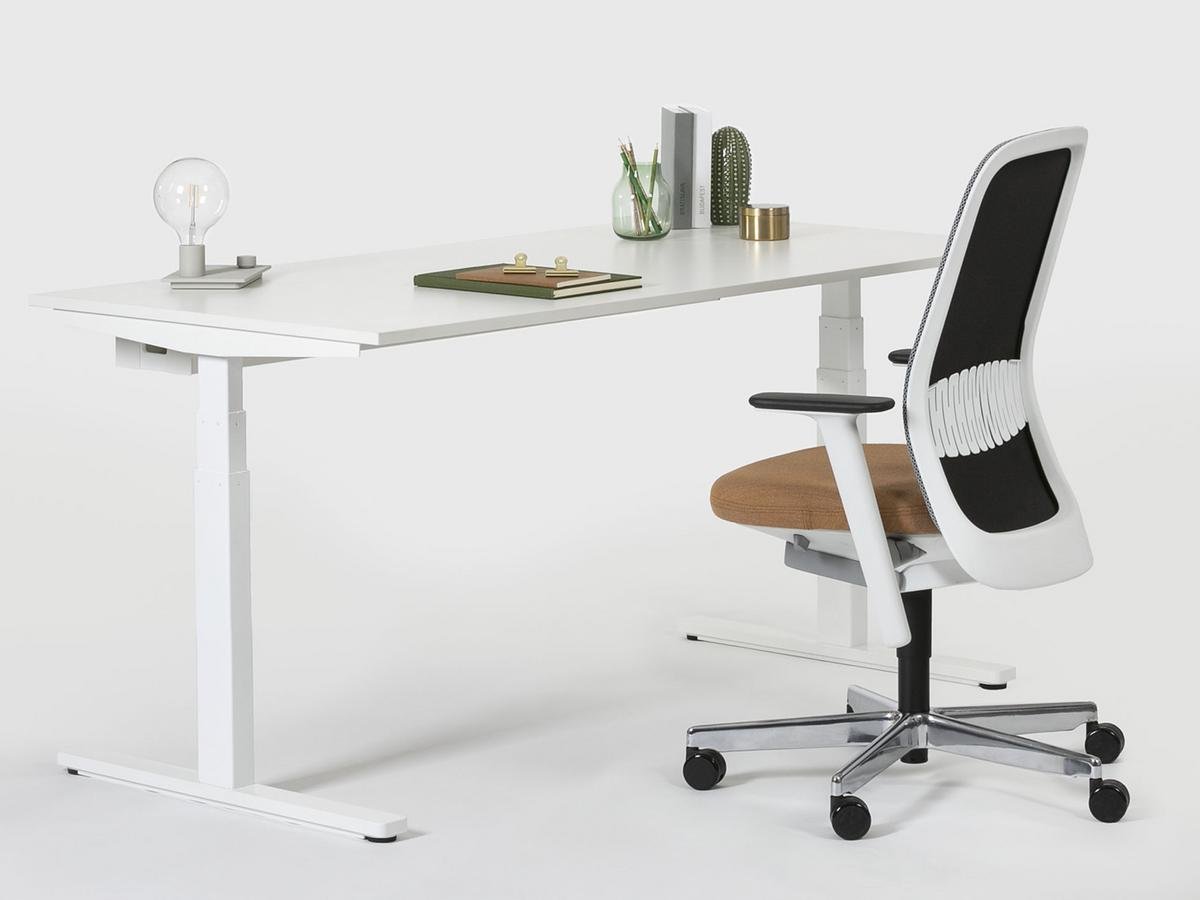 Level Lift Pure | Bene | Desks - Designer furniture from smow