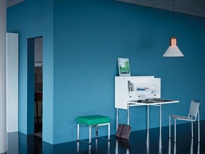 Roquebrune Chair | ClassiCon | by Eileen Gray, 1932 - Originals from smow