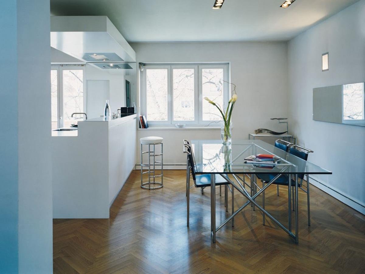 Roquebrune Chair | ClassiCon | by Eileen Gray, 1932 - Originals from smow