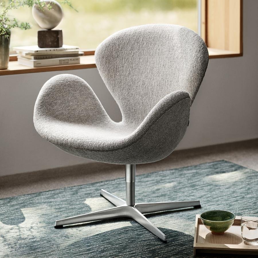 Swan Chair | Fritz Hansen | by Arne Jacobsen, 1958 - Originals from smow