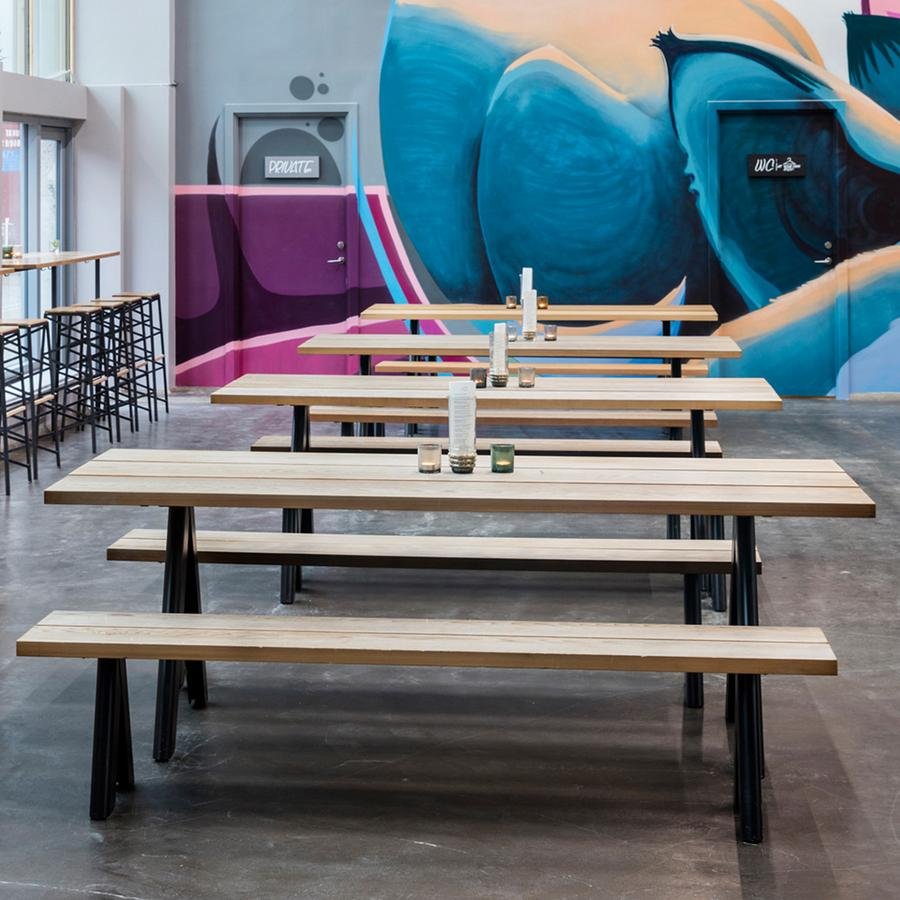 Overlap Bench | Fritz Hansen | Benches & Loungers - Designer furniture from smow