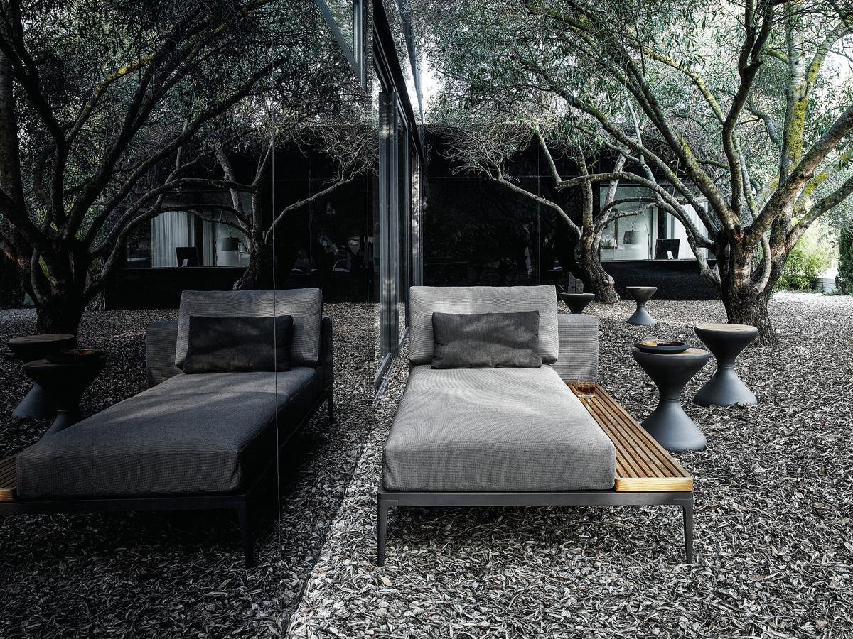 Grid Lounge Sofa | Gloster | Sofa - Designer furniture from smow