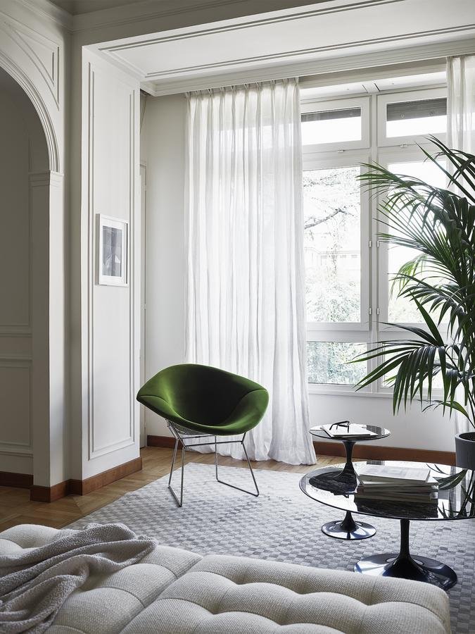 Saarinen Round Sofa Table, Small (Height 36/37 cm, ø 51 cm), White ...