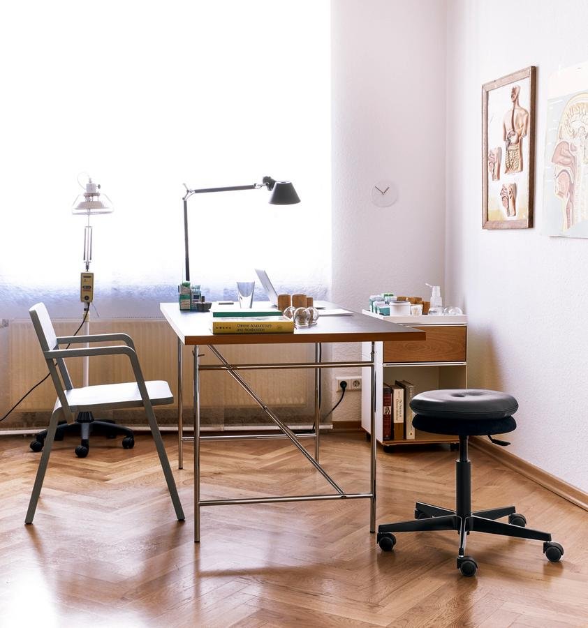 Eiermann Table | Richard Lampert | by Egon Eiermann - Originals from smow