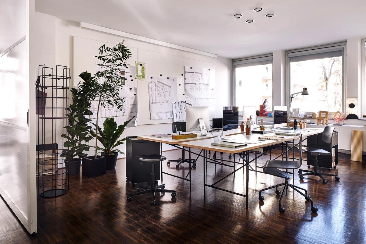 Eiermann Table | Richard Lampert | by Egon Eiermann - Originals from smow