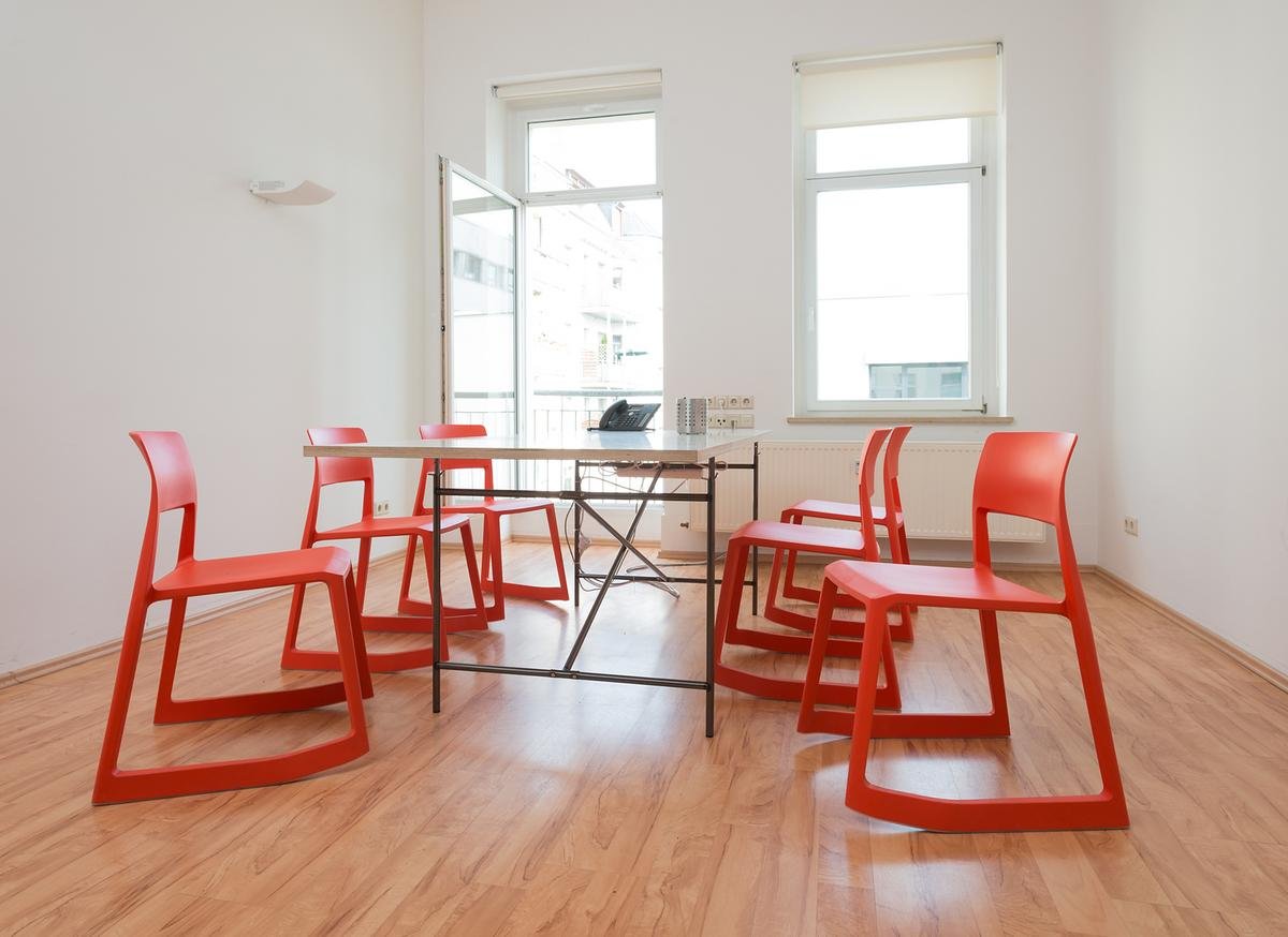 Eiermann Table | Richard Lampert | by Egon Eiermann - Originals from smow