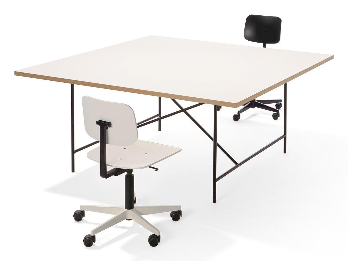 Richard Lampert Office Chair Mr. Square , Black RAL 9005 by Peter Horn ...