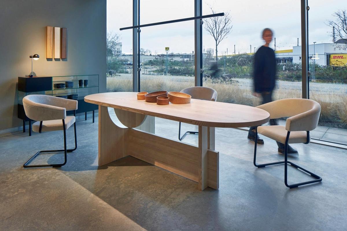 D9 | Tecta | Cantilever Chairs - Designer furniture from smow