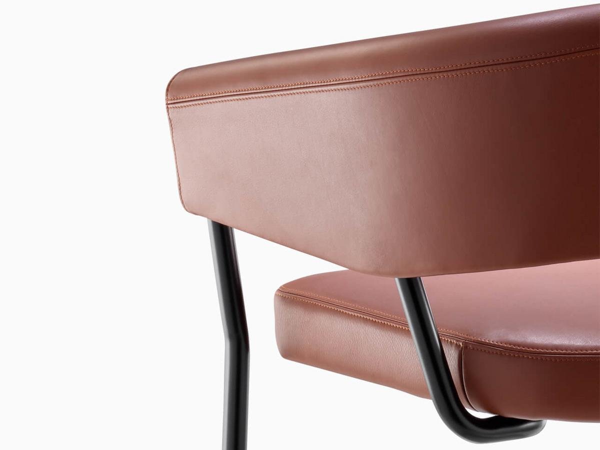 D9 | Tecta | Cantilever Chairs - Designer furniture from smow