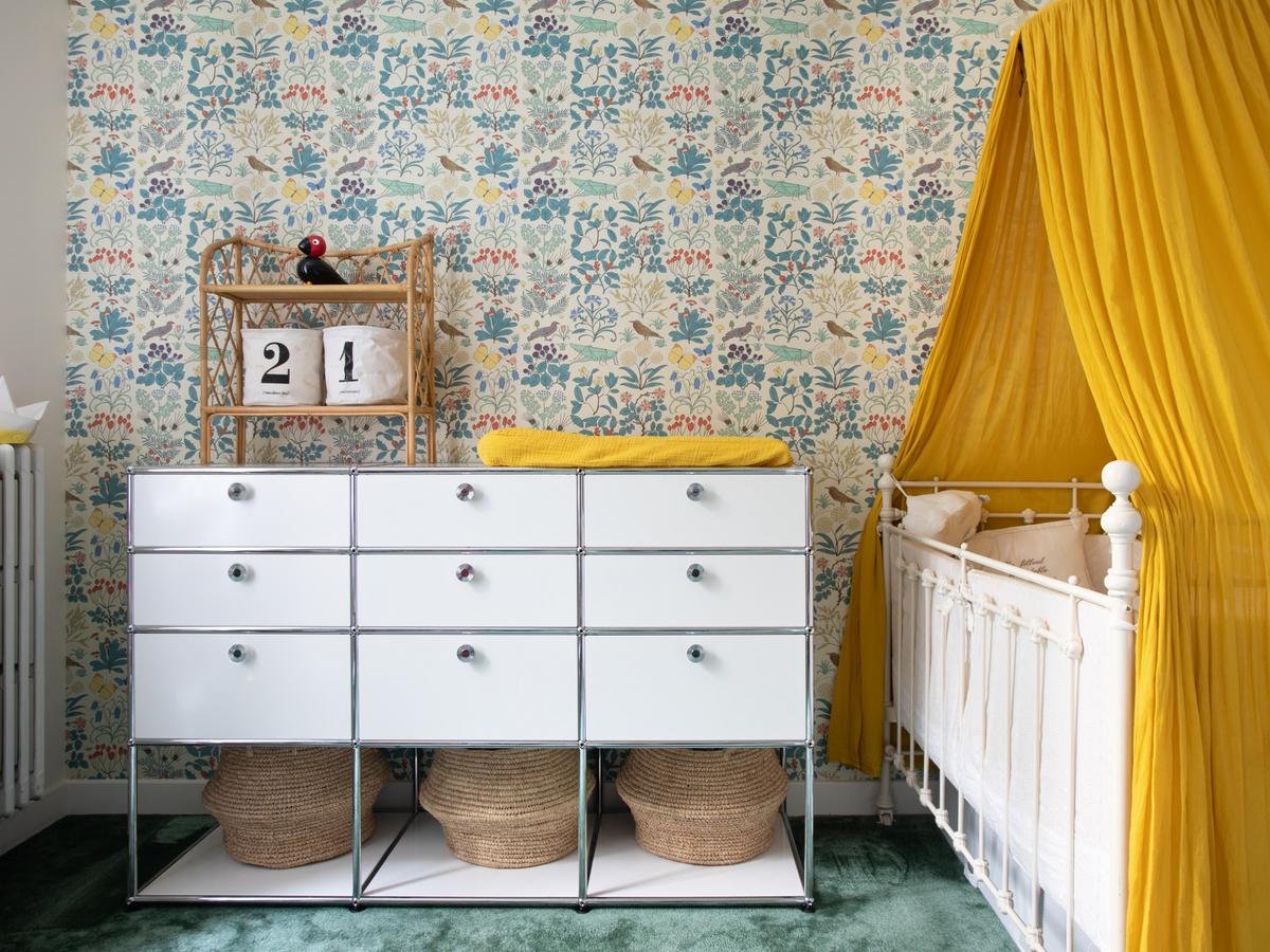 USM Haller Sideboard M, Customisable, Light grey RAL 7035, With drop ...