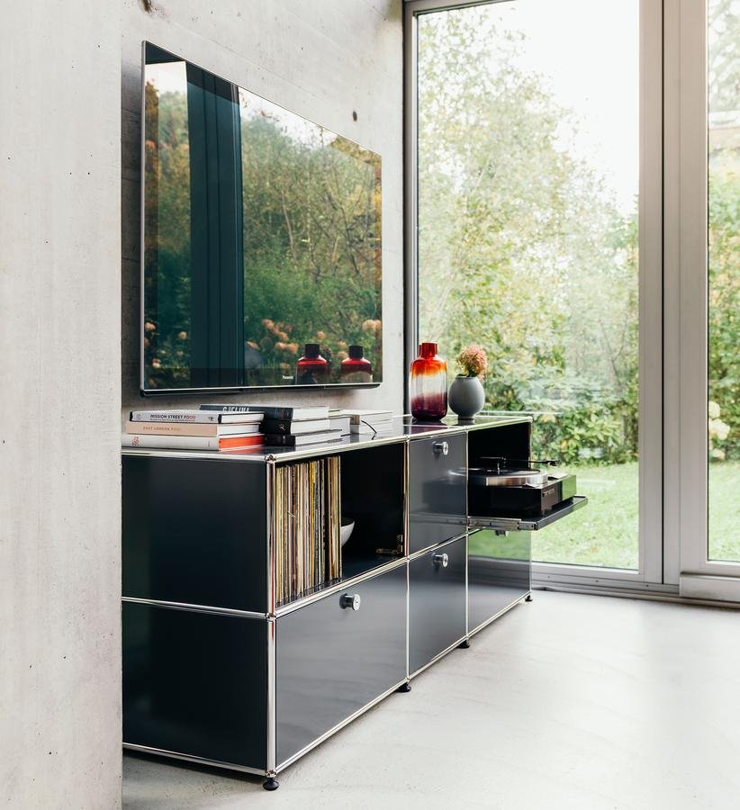 USM Haller Sideboard XL, Customisable, USM green, With 3 drop-down ...
