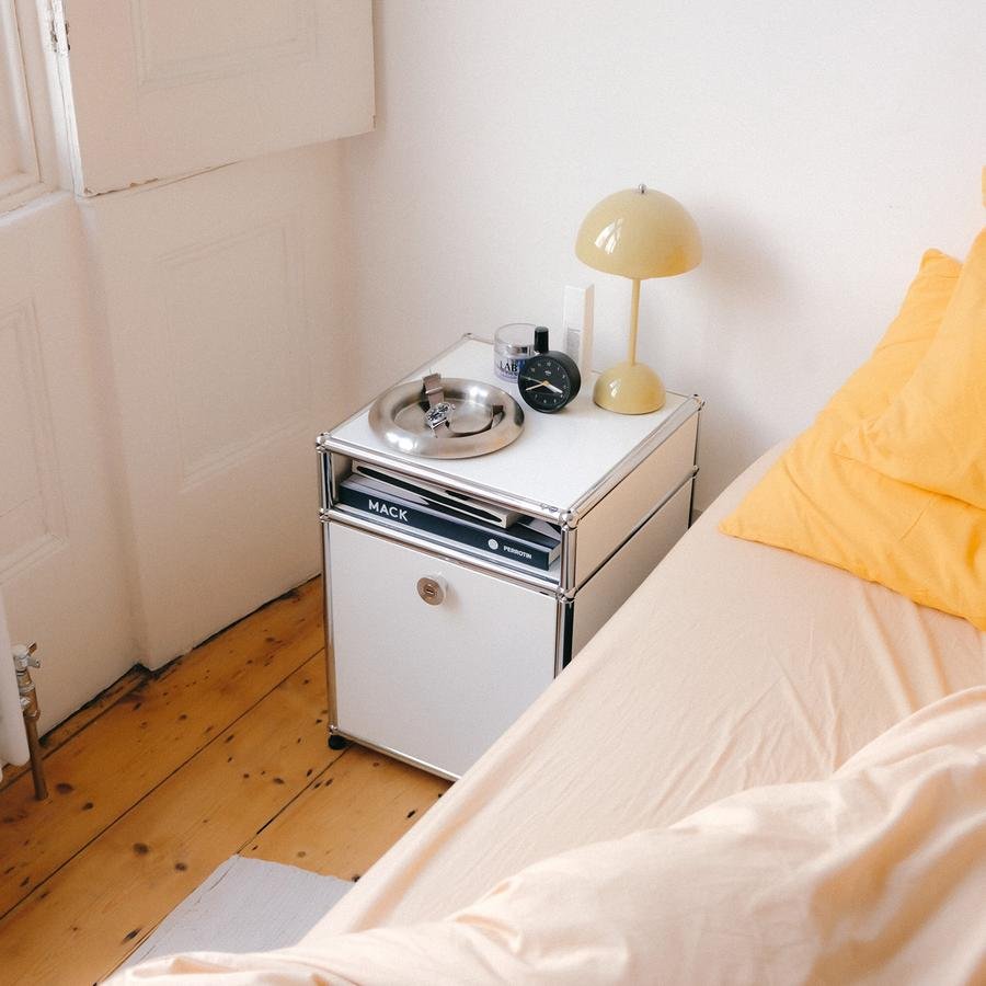 USM Haller Lowboard M with Extension, Customisable, Pure white RAL 9010 ...