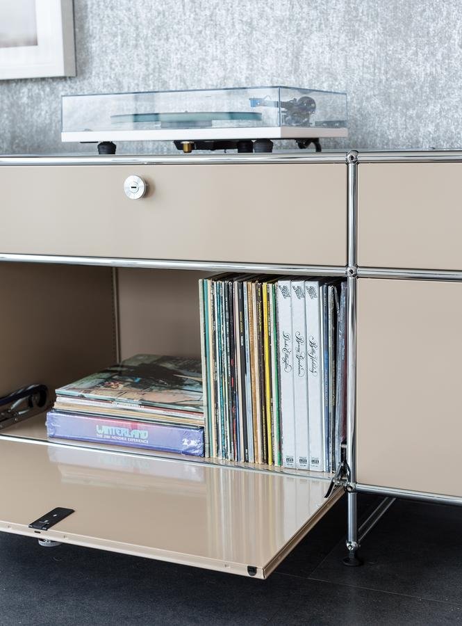 USM Haller TV-Board XL | USM Haller | USM Haller TV & Media Boards ...