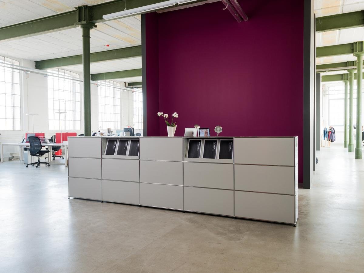 USM Haller Counter Type 2 (with Angled Shelves) | USM Haller | USM ...