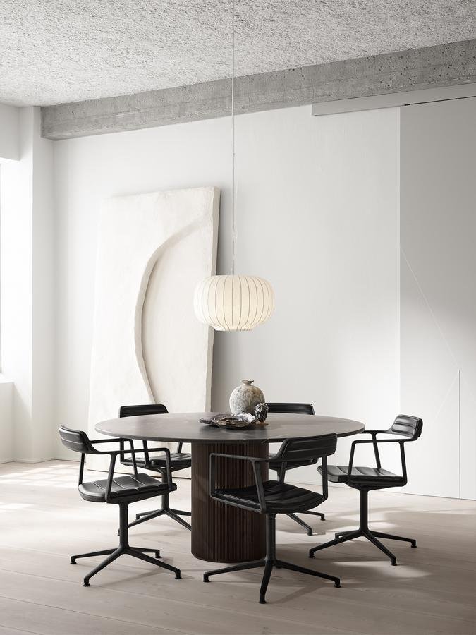 Swivel Chair | Vipp | Office Swivel Chairs - Designer furniture from smow