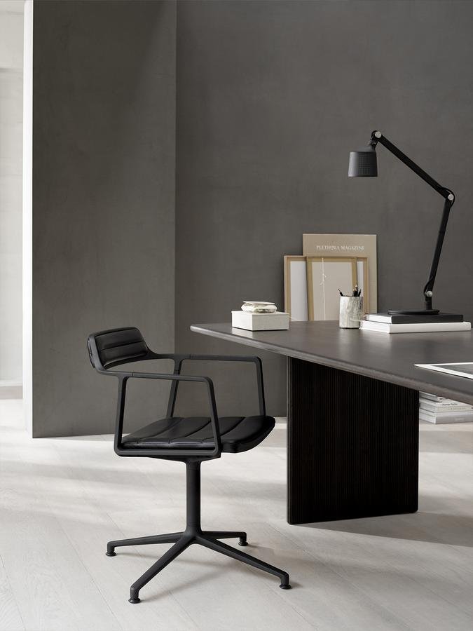 Swivel Chair | Vipp | Office Swivel Chairs - Designer furniture from smow
