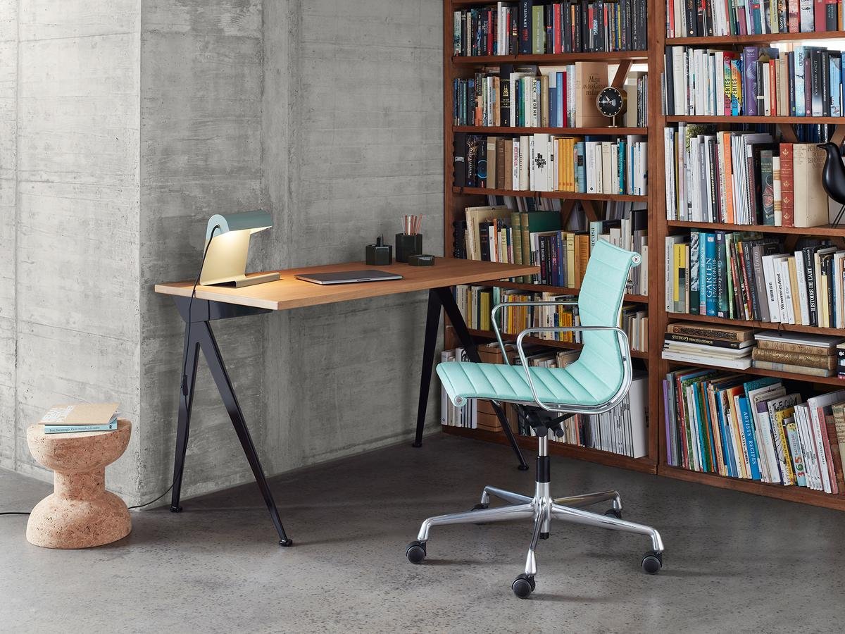 Compas Direction, Natural oak solid, oiled, Ecru | Vitra | by Jean ...