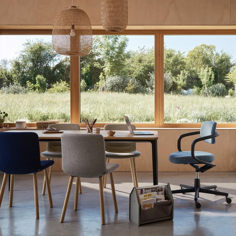 Plate Dining Table | Vitra | Tables - Designer furniture from smow