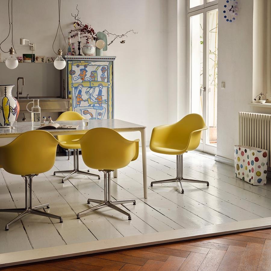 Plate Dining Table | Vitra | Tables - Designer furniture from smow