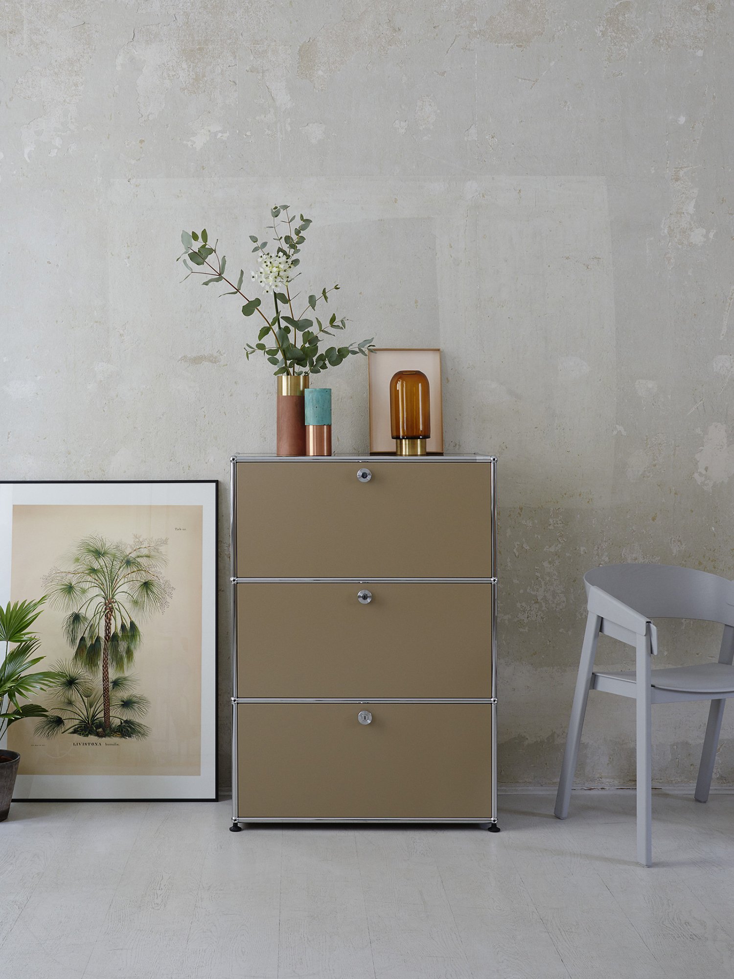 USM Haller Highboard M, Customizable, Light grey RAL 7035, Open, With ...
