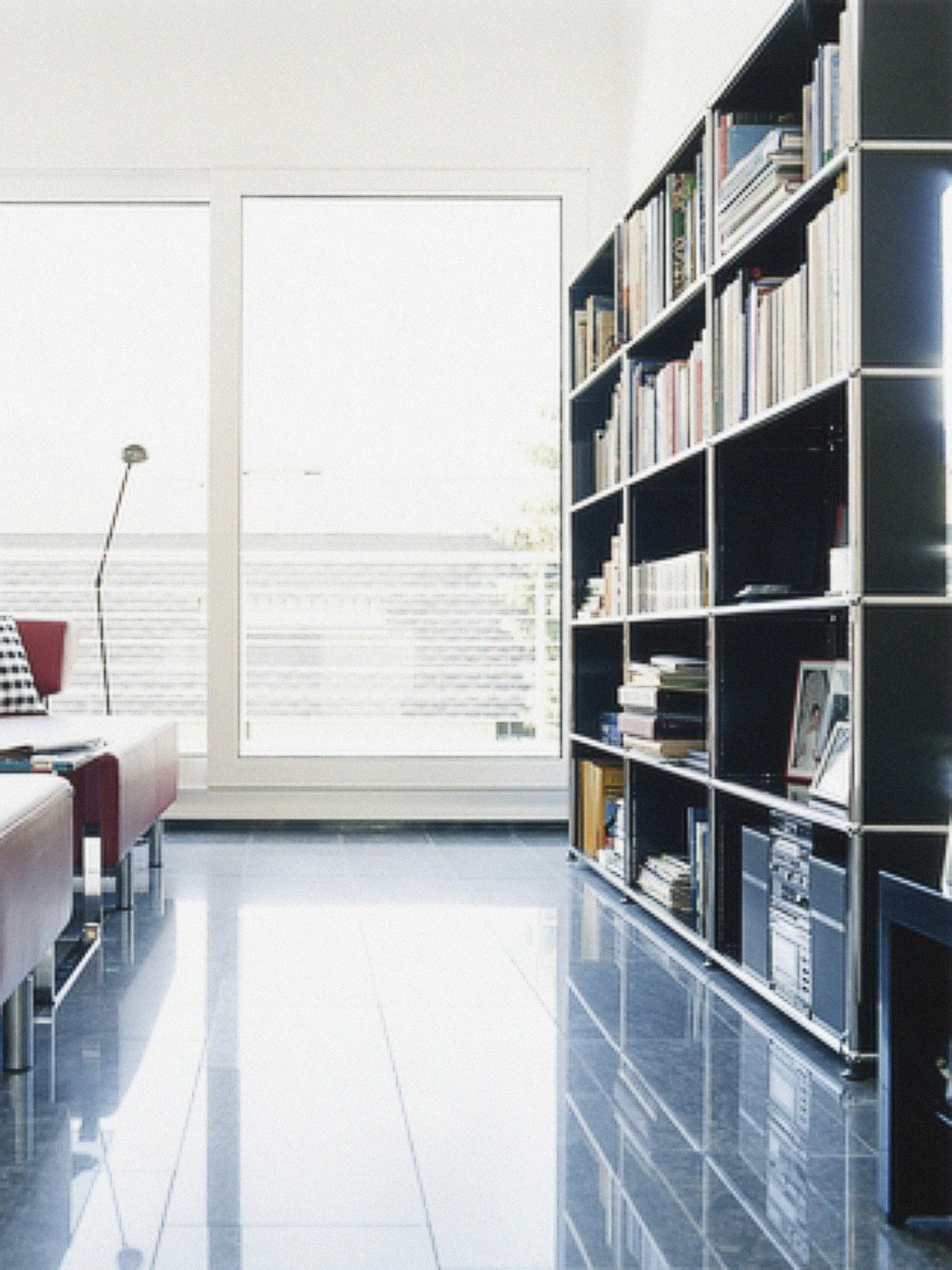 USM Haller Living Room Shelf M | USM Haller | USM Haller Shelving ...